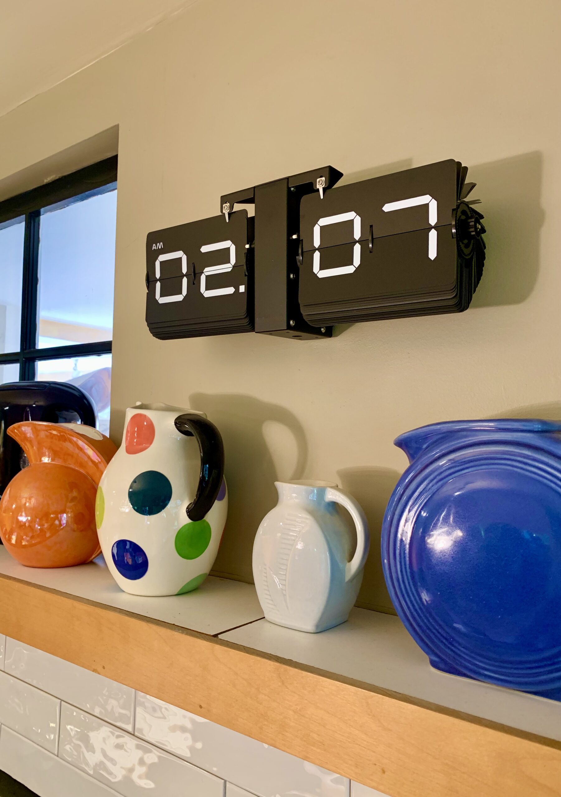 Flip Clock in Black - Go Home, Gabriela's...